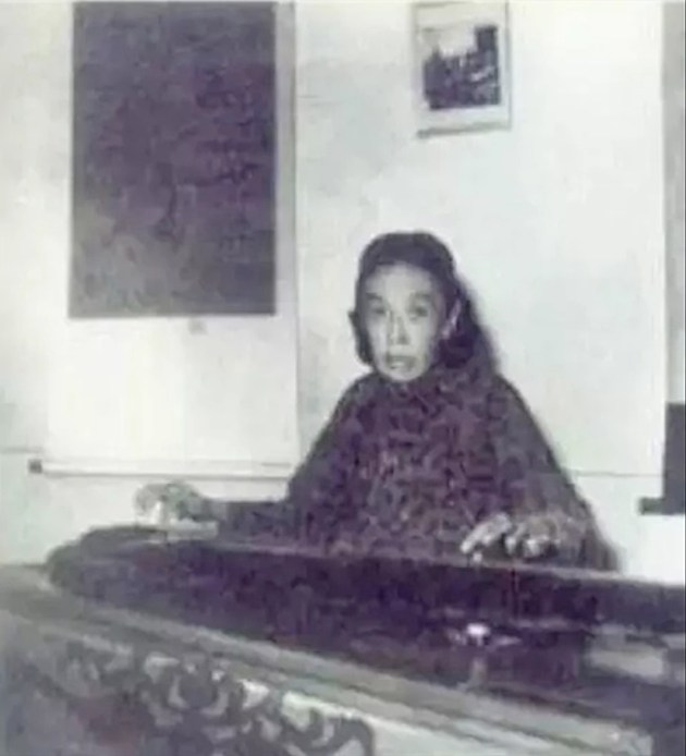 The qin zither under Maoism, 5: Yue Ying | Stephen Jones: a blog